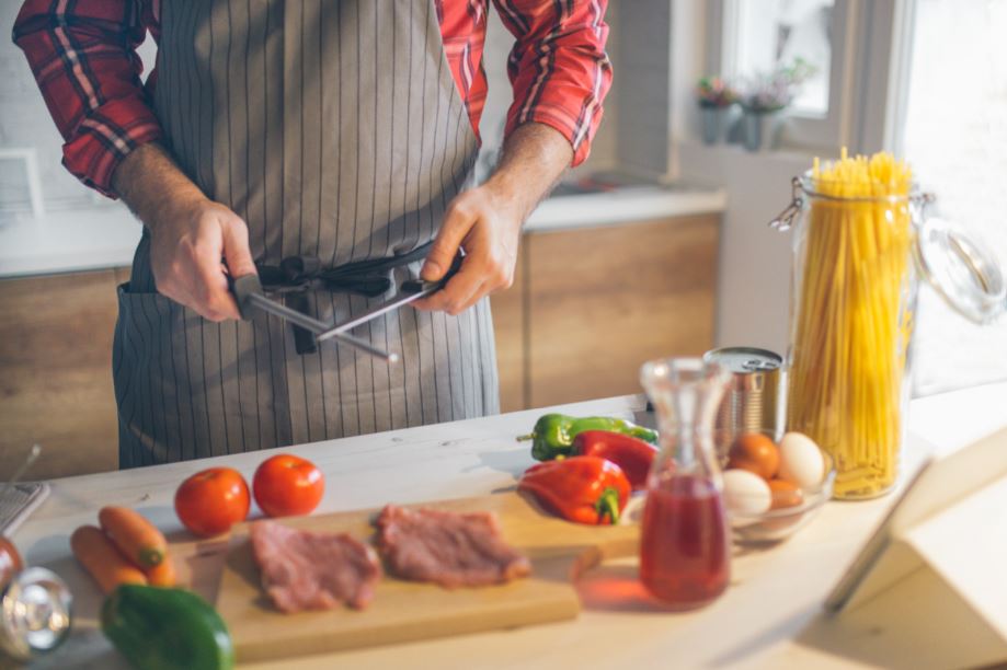 The Ultimate Knife Sharpening Guide - Neighbor Blog