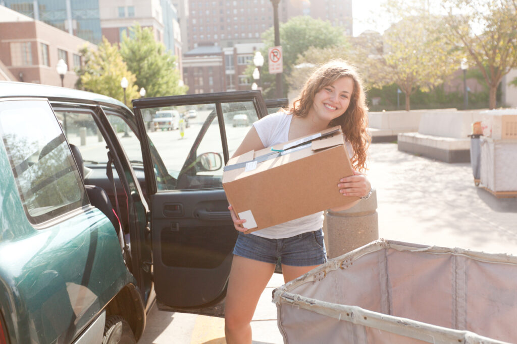 Your Ultimate College Move-Out Checklist - Neighbor Blog