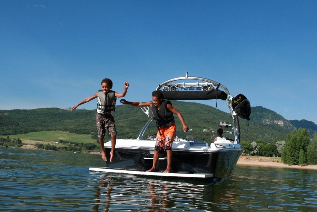 The Ultimate Boating Checklist for Storage, Safety, and Fun Boating ...