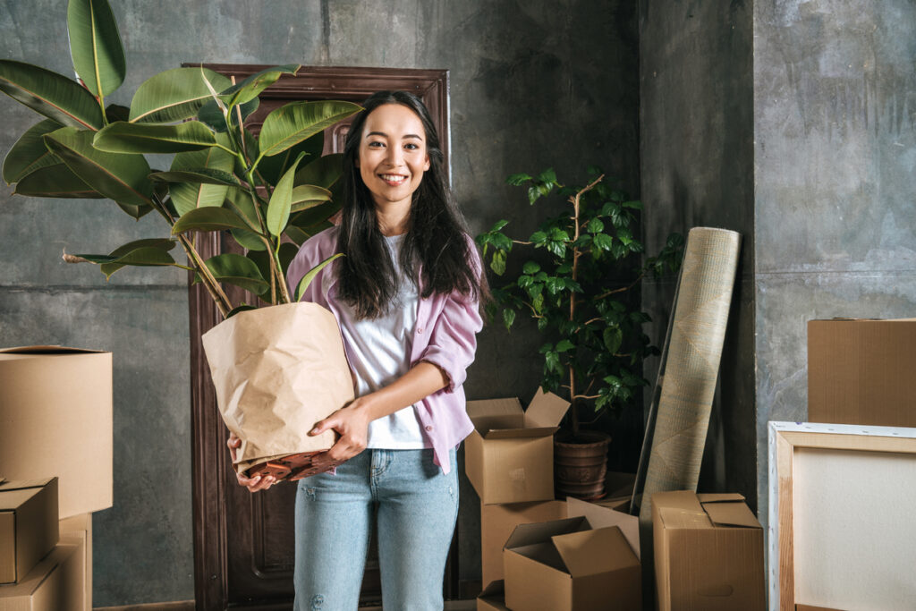 How to Move With Plants: Your Complete Guide - Neighbor Blog