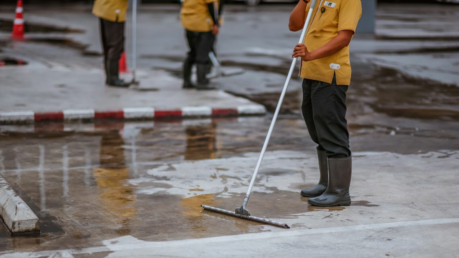 Everything You Need to Know About Parking Lot Repair - Neighbor Blog