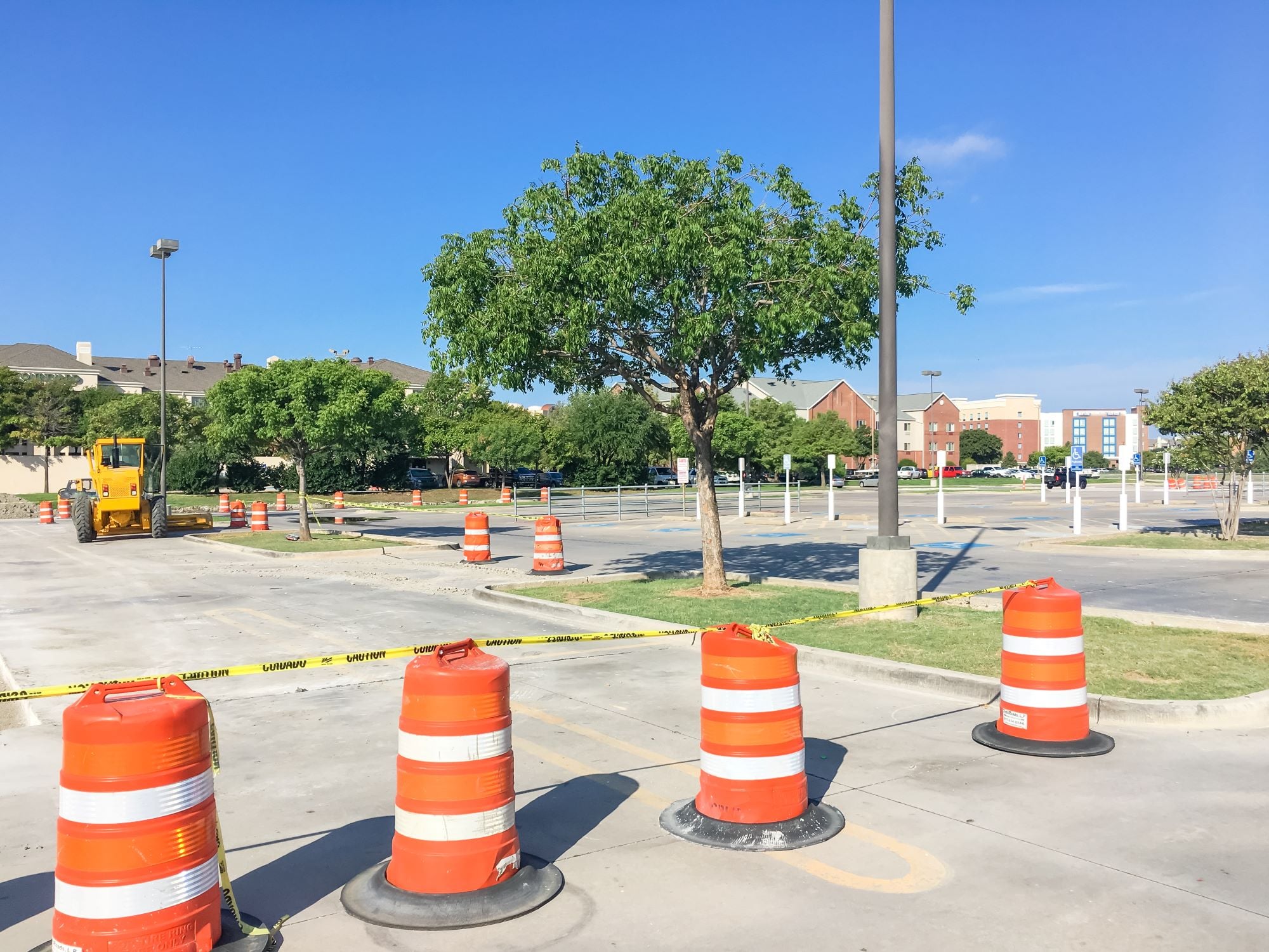 Everything You Need to Know About Parking Lot Repair - Neighbor Blog