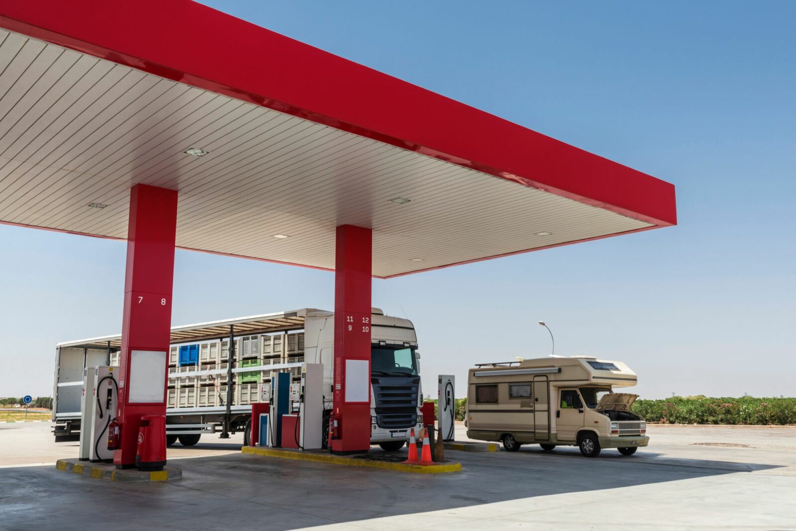 How Much Does it Cost to Fill Up an RV? - Neighbor Blog