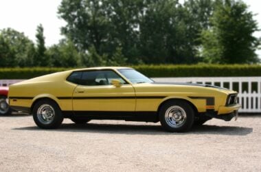 The 7 Fastest Classic Muscle Cars Of All Time - Neighbor Blog