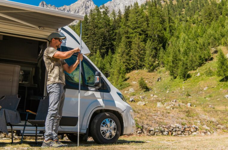 Parking Trailer on Sloped Driveway Safely: The How-to Guide - Neighbor Blog