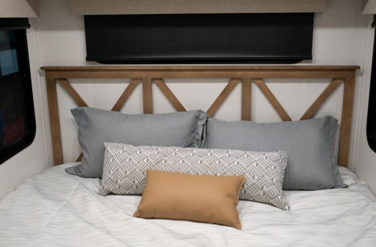 3 DIY RV Pad Ideas for Convenient RV Storage - Neighbor Blog