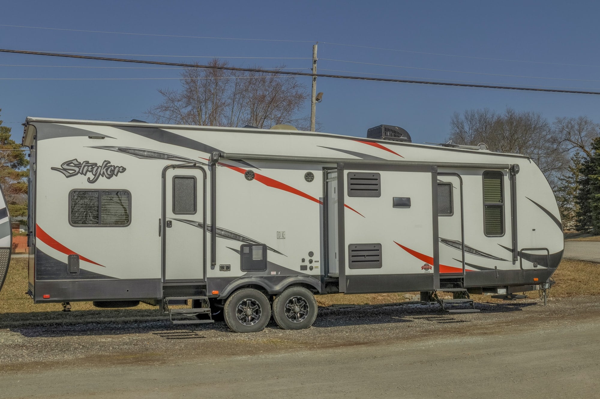 What is a Toy Hauler? The Different Types, Average Costs, etc ...