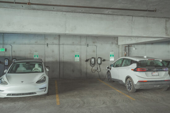 The Guide to Parking Space Dimensions (According to Location, Space ...