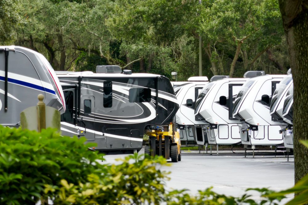 Top 5 Best Fifth Wheel Brands - Neighbor Blog
